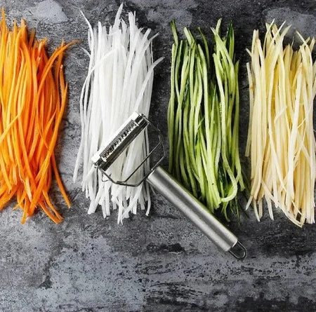 Épluche légumes | MamiePluche™ 2 en 1